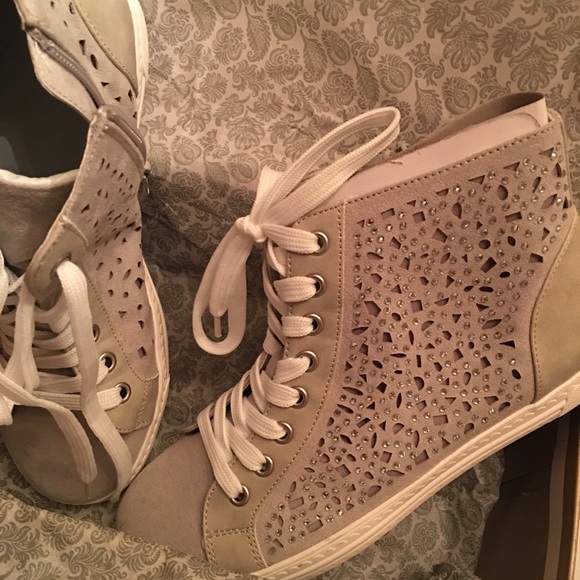 Limelight | Shoes | Lime Light Casual Sneaker Shoes | Poshmark